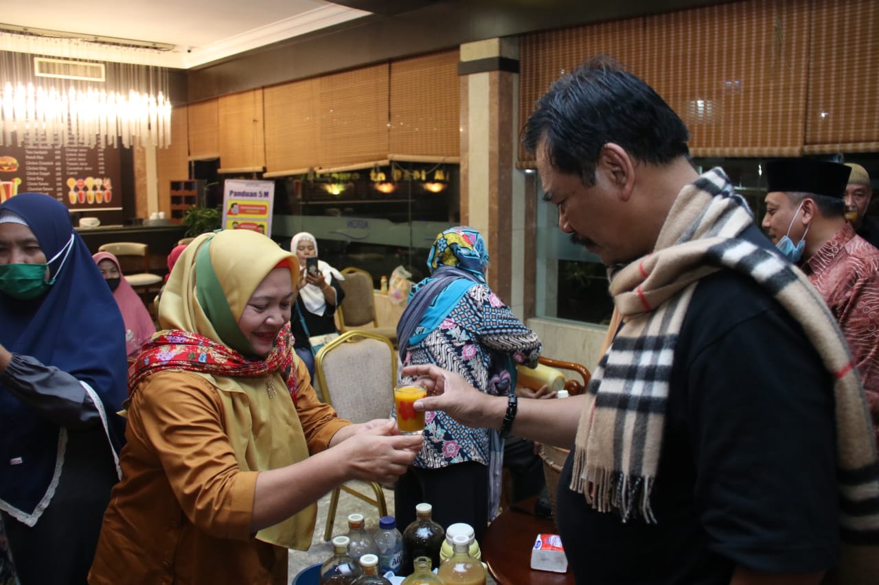 ‘Mba Yu’ Jamu Gendong se-Karimun Arahkan Pilihan Politiknya ke Soerya ...