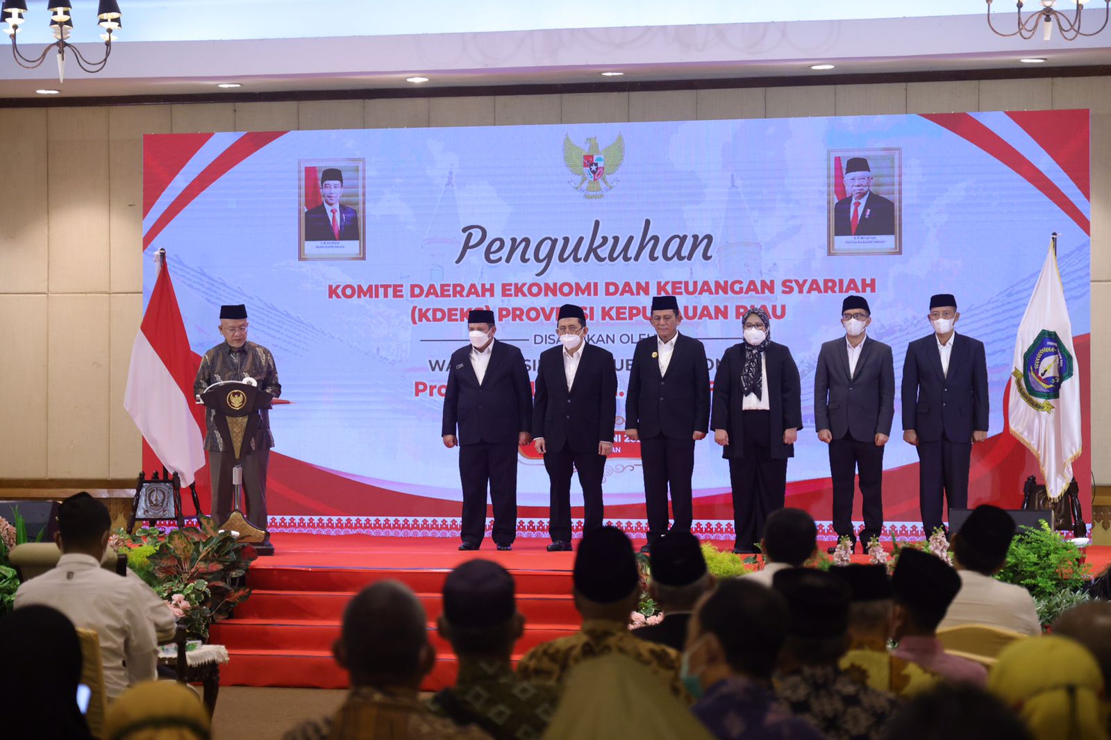 Wapres RI KH. Ma’ruf Amin Hadiri Pengukuhan H. Ansar Ahmad Sebagai Ketua KDEKS Kepri ...