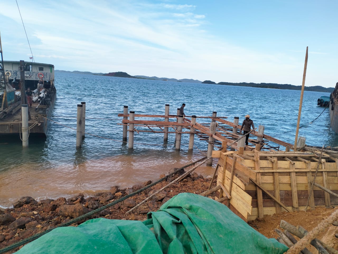 Dermaga Pelengsengan Pelabuhan Roro Tanjung Awak Mulai Di Eksekusi ...