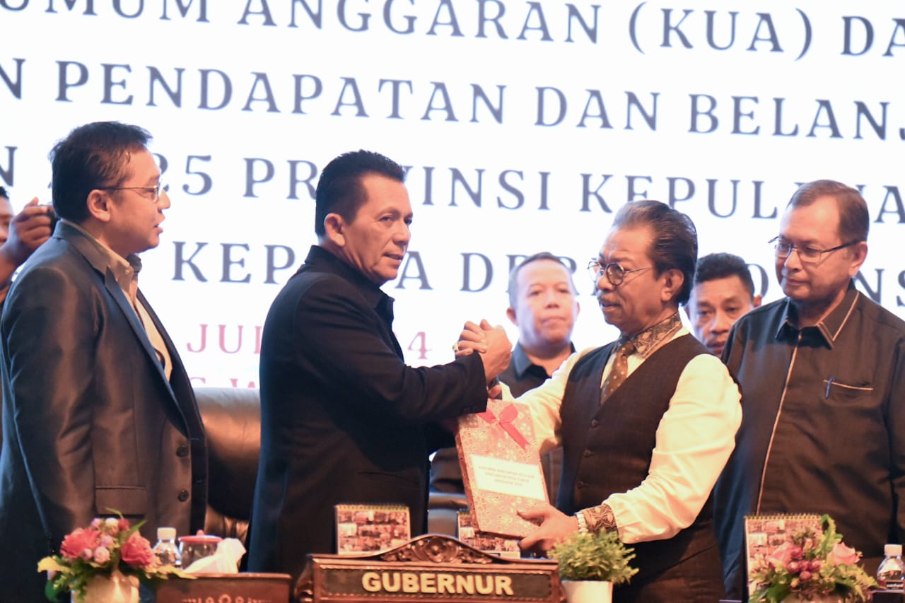 Gubernur Kepri Sampaikan Rancangan KUA dan PPAS APBD 2025 serta Perubahan APBD 2024 dalam Rapat ...